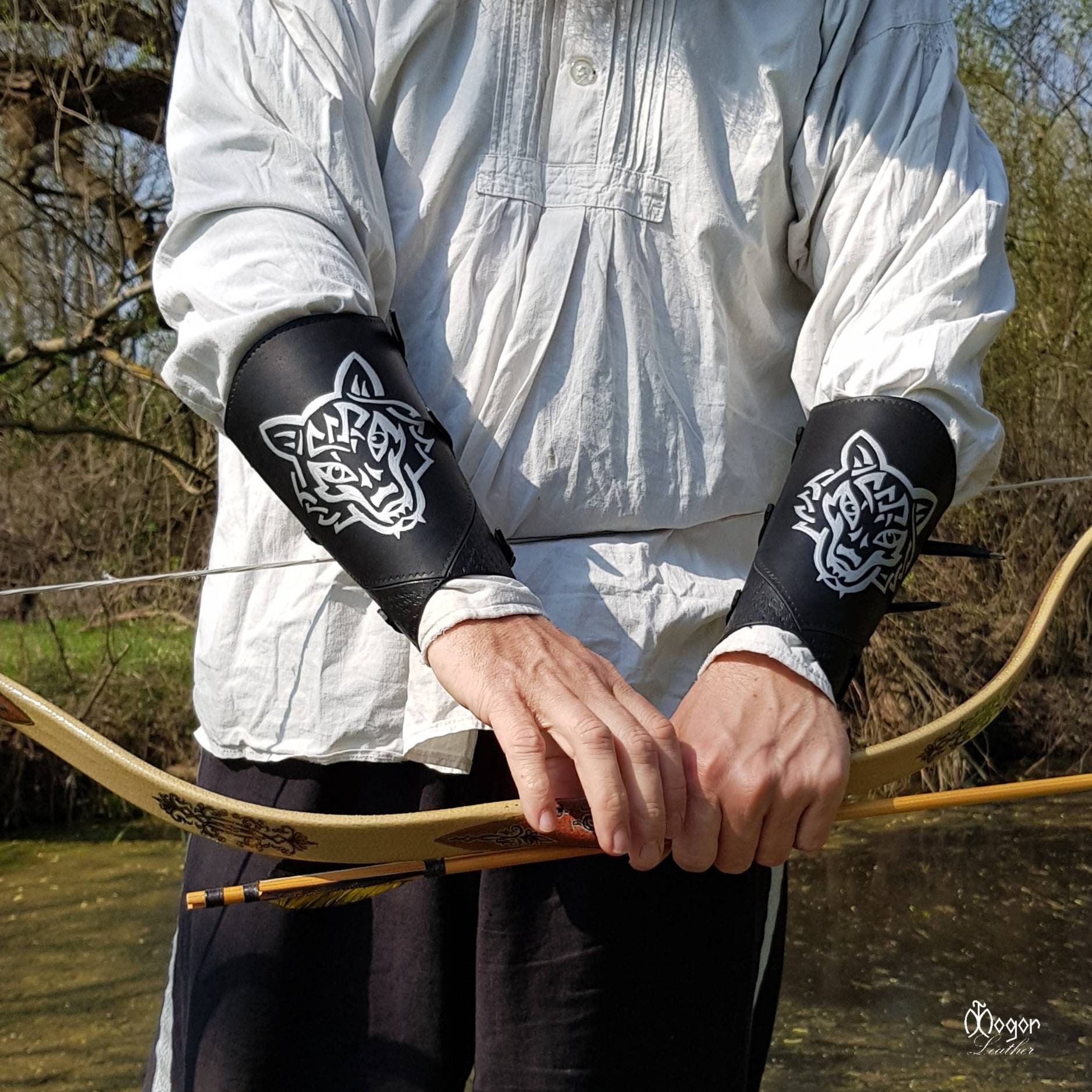 ARCHERY Leather Armguard/arm BRACER silver Wolf | Etsy