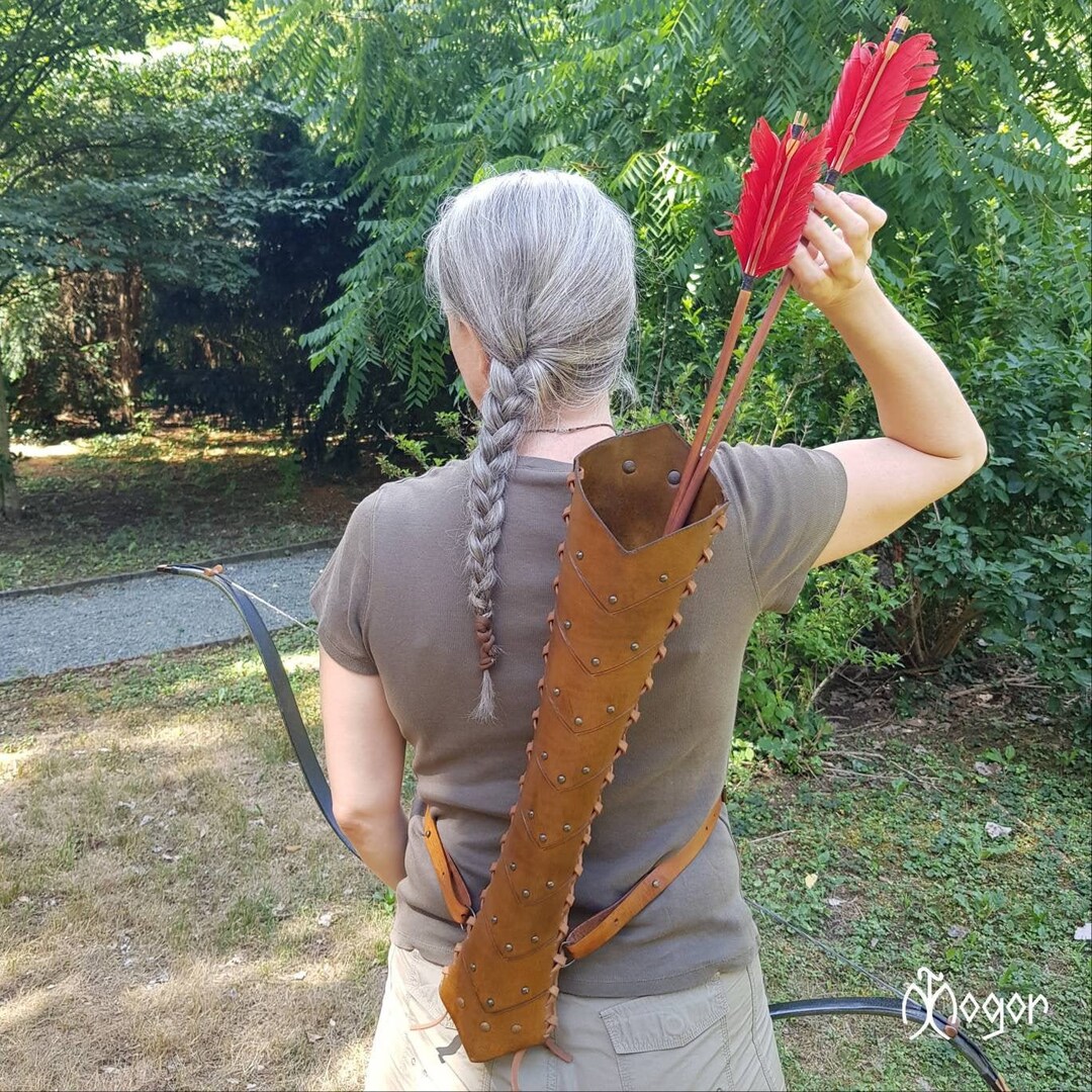 ARCHERY Leather BACK Arrow QUIVER / Quiver for Arrows 3 Point Straps ...