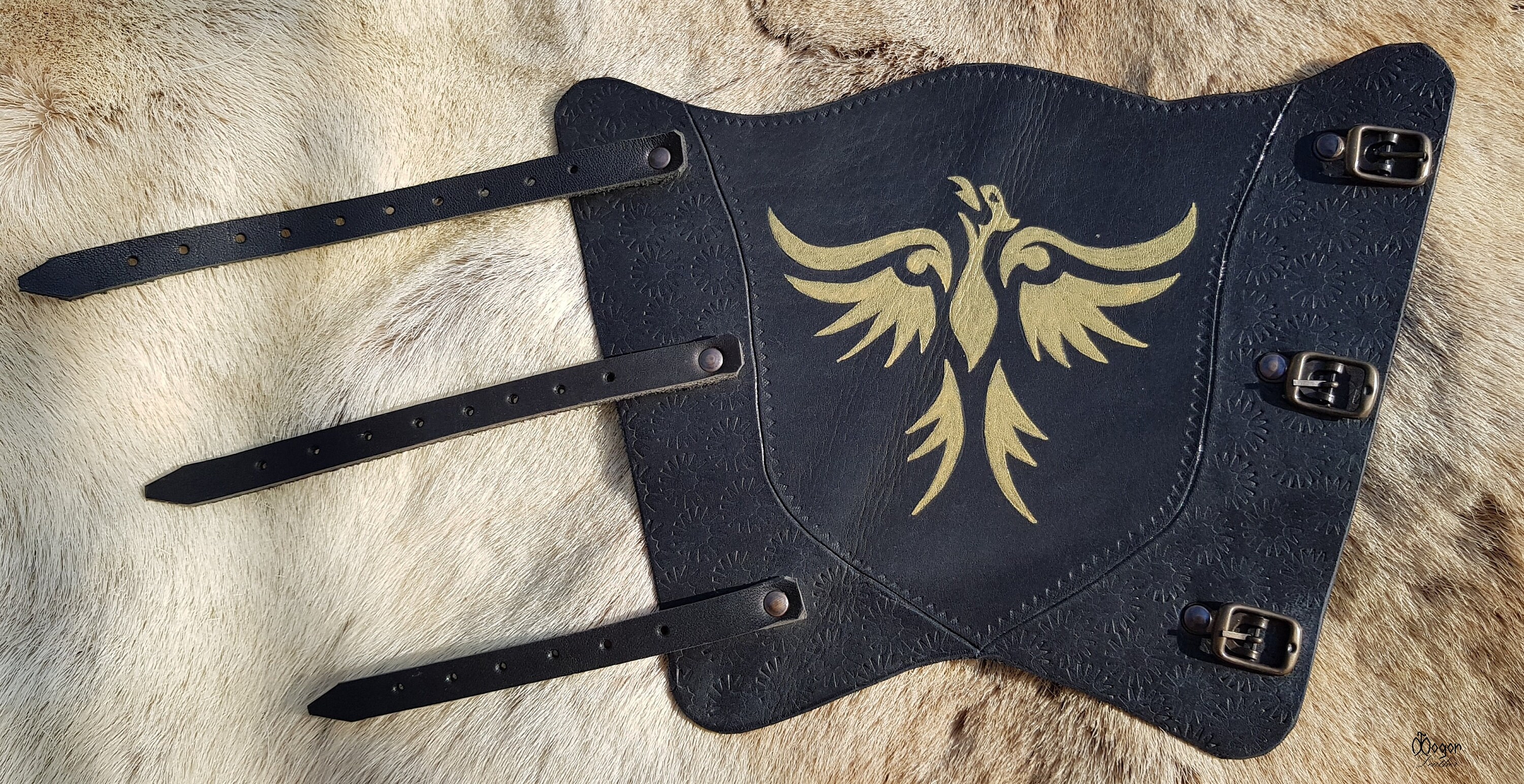 ARCHERY Leather Arm BRACER/ARMGUARD Black-Golden | Etsy