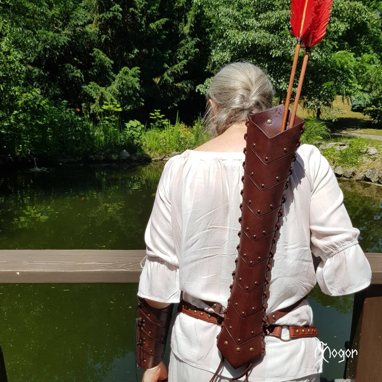 Leather Back Arrow Quiver: Medieval Orc Fantasy, Antique Mahogany - Etsy