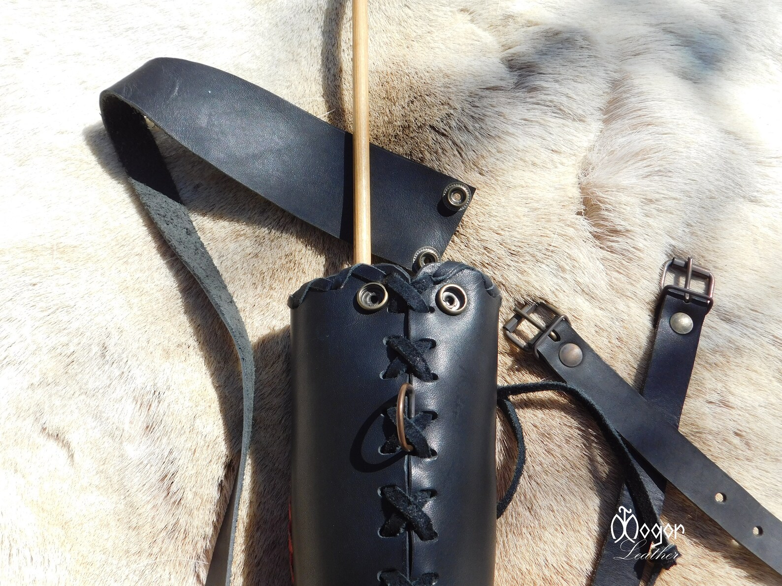 Archery LEATHER KID'S QUIVER black-red Dragon - Etsy