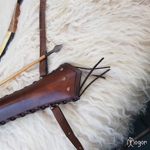Leather Back Arrow Quiver: Medieval Orc Style, 3-point Straps - Etsy