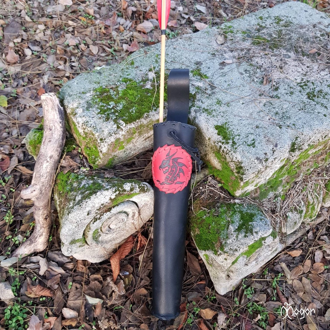 Archery LEATHER KID'S QUIVER black-red Dragon - Etsy