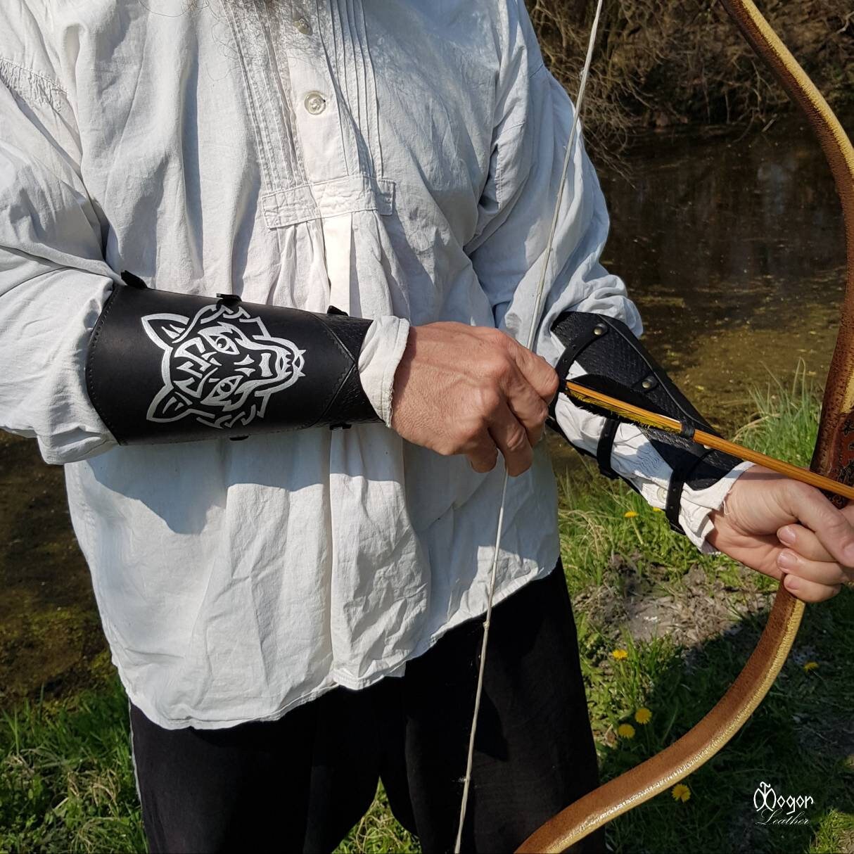 ARCHERY Leather Armguard/arm BRACER "silver Wolf" - Etsy