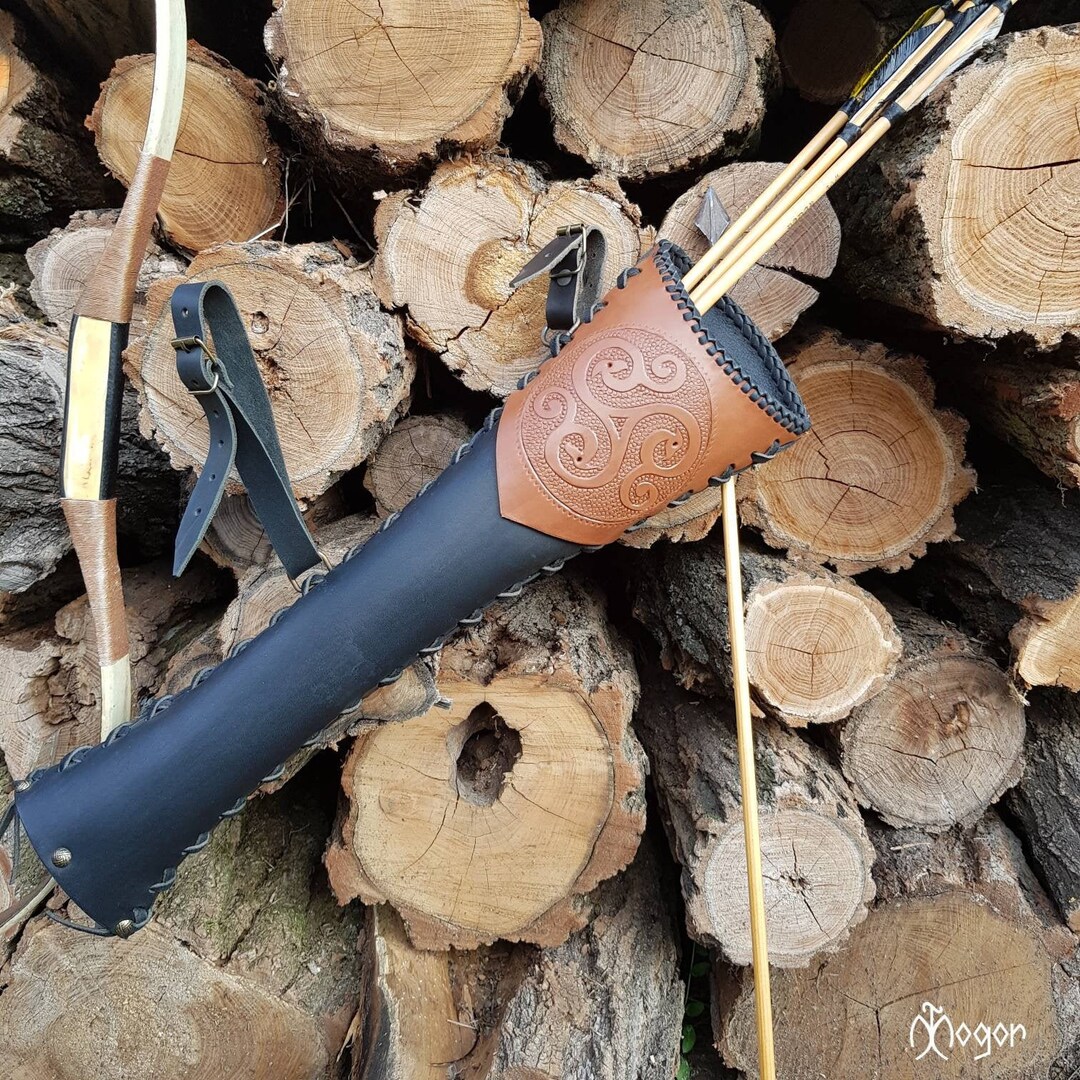 Leather Side ARROW QUIVER / Traditional ARCHERY Quiver "black-beige ...