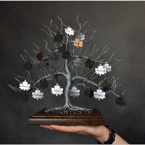 Metal Family Tree Sculpture: Personalized Engraved Gift - Etsy
