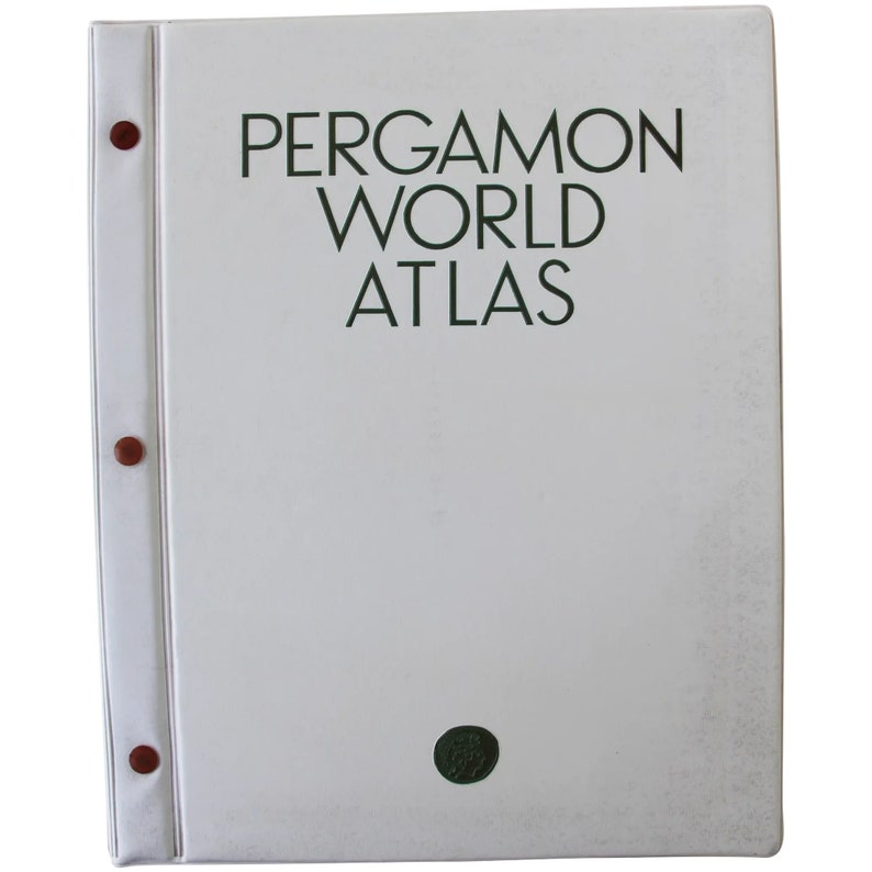Pergamon World Atlas: Oxford, London, New York, Toronto, Sydney, Paris ...