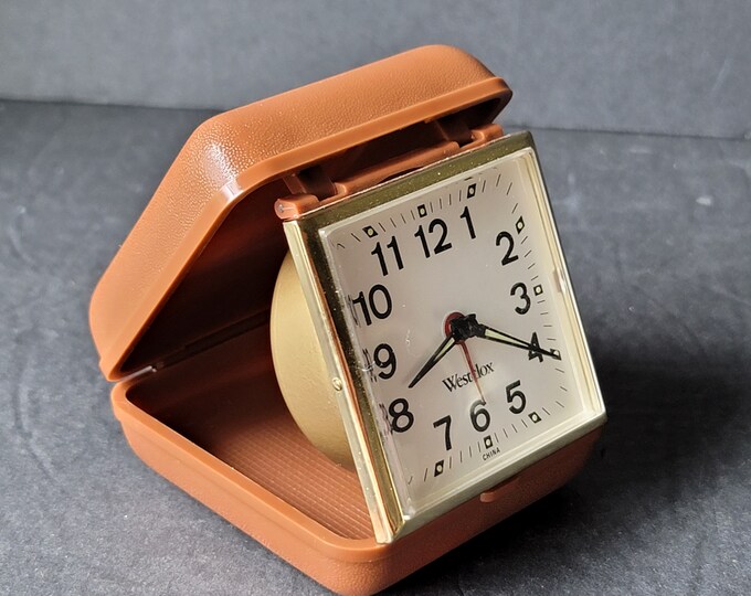 Vintage Westclox Travel Alarm Clock Glow in Dark Hands Vintage Alarm ...