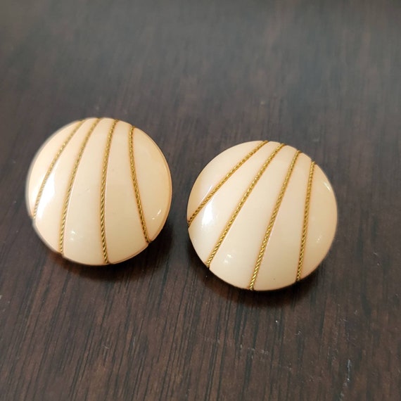 Vintage Peach and Gold Button Clip On Earrings 1950's… - Gem