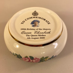 Queen Elizabeth Prinknash Abbey Pottery Covered Trinket Dish, Gold ...