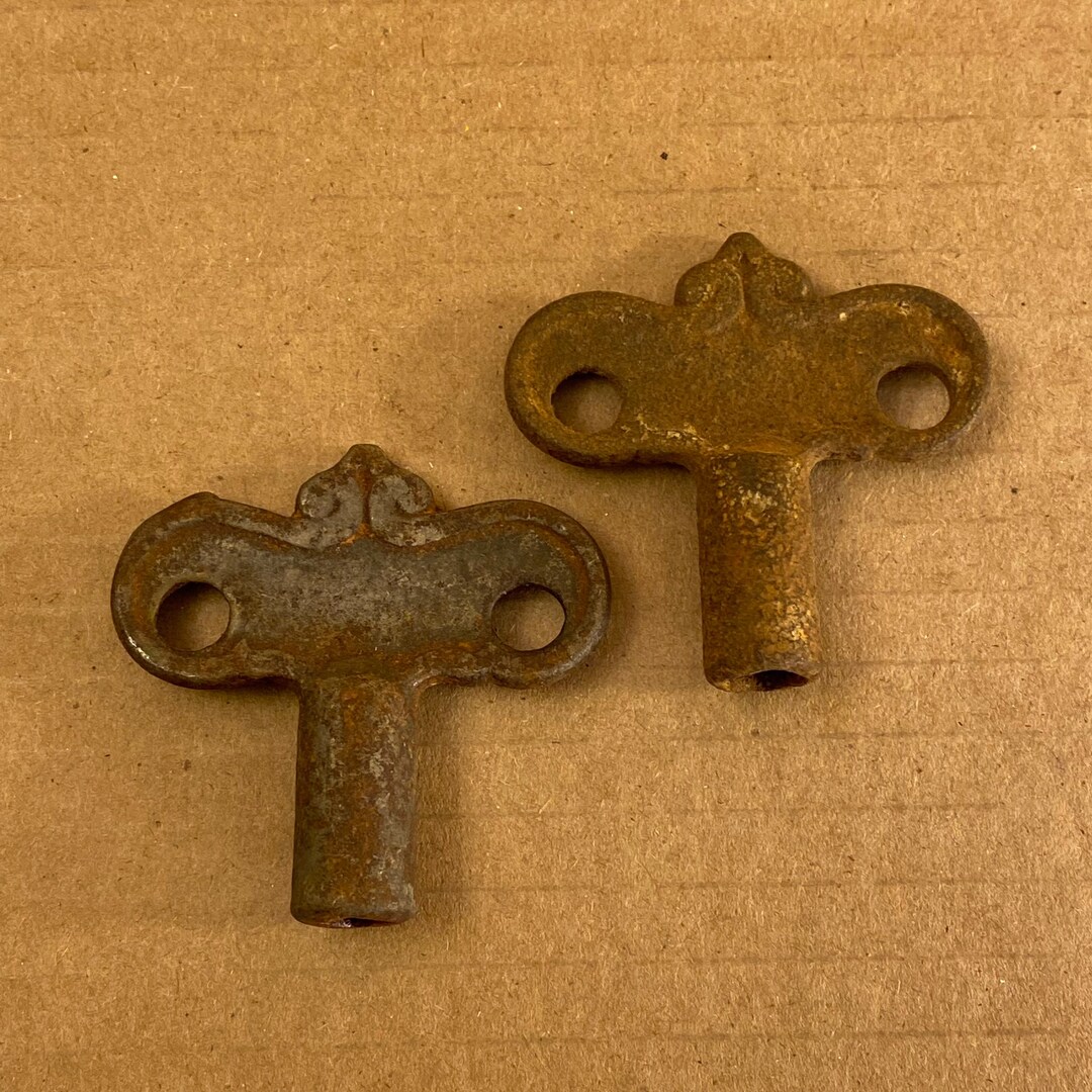 Vintage Clock Keys (lot of 2), Wind up Keys, Skeleton Keys, Maker ...