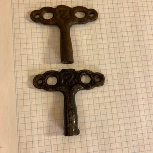 Vintage Clock Keys lot of 2, Wind up Keys, Skeleton Keys, Maker Supply ...