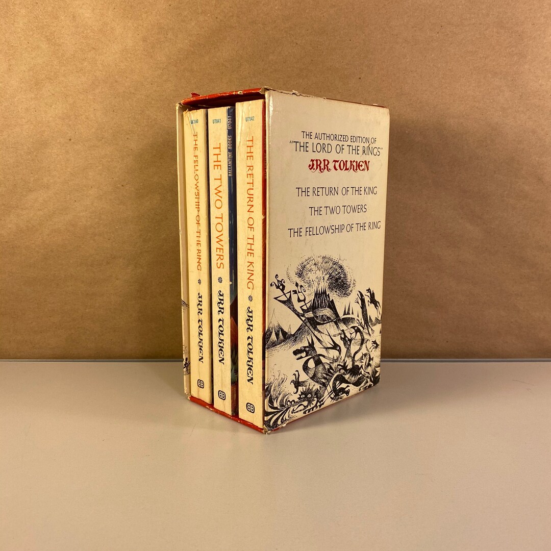 1966 UNREAD LOTR White Triptych Trilogy Paperback Book Box Set, J. R. R ...