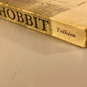 1971 Unwin Books Paperback Book, J. R. R. Tolkien, the Hobbit, LOTR ...