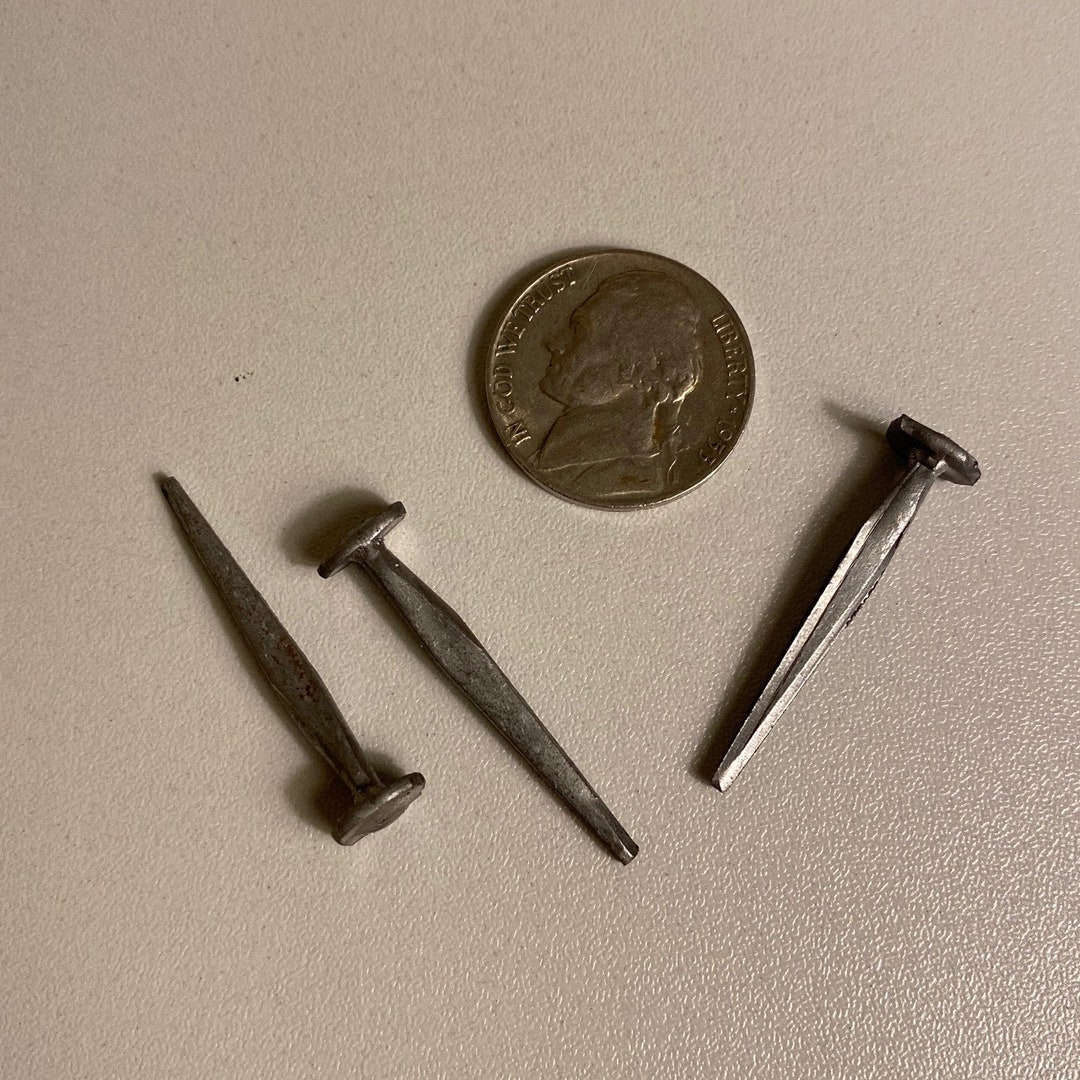 Qty (40) 1.25" Rosehead Steel Cut Nails, 3D Steel Nails, 1.25 Inch, Set ...