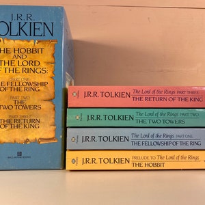 1986 LOTR Paperback Book Box Set, J. R. R. Tolkien the Hobbit and the ...