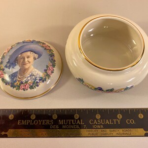 Queen Elizabeth Prinknash Abbey Pottery Covered Trinket Dish, Gold ...