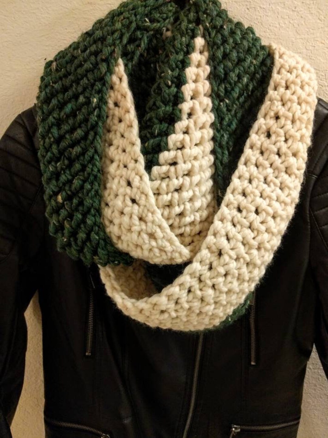 Bufanda verde oscuro y crema / Bufanda de mujer / Bufanda infinita ...