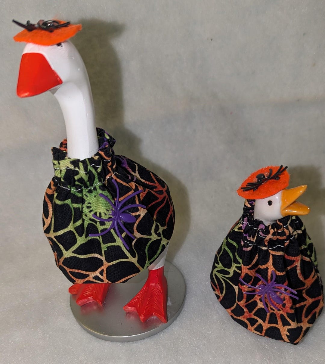 DESK GOOSE Outfits. Spider Web Fabric With Plastic Spider in Hat. Desk ...