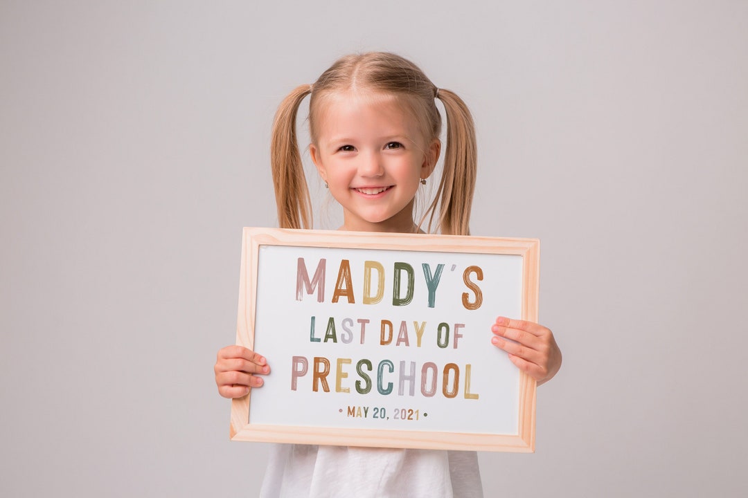 DIGITAL DOWNLOAD • Custom Last Day of School Sign Printable • Back to ...