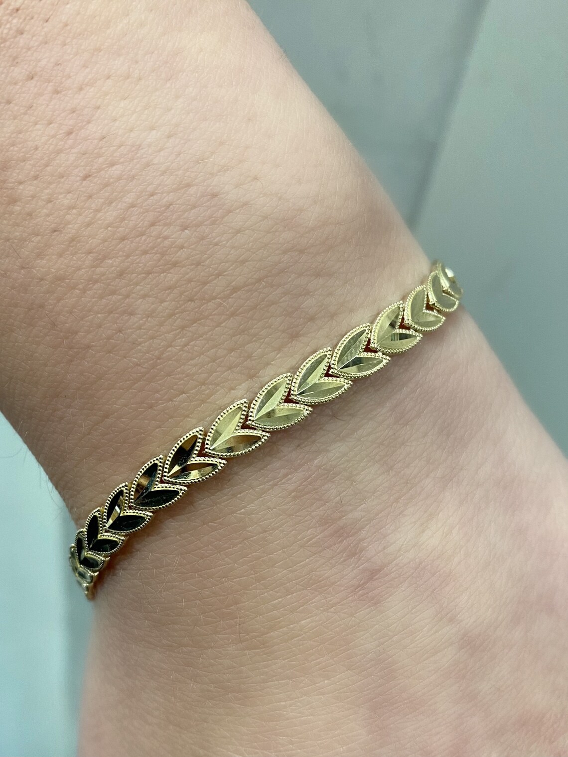 14k Gold Diamond Cut Leaf Bracelet. Athena Style Gold Bracelet. Greek ...
