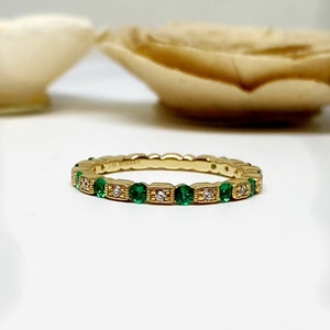 Art Deco Emerald Green and Diamond Band. Emerald Diamond Stackable Ring ...