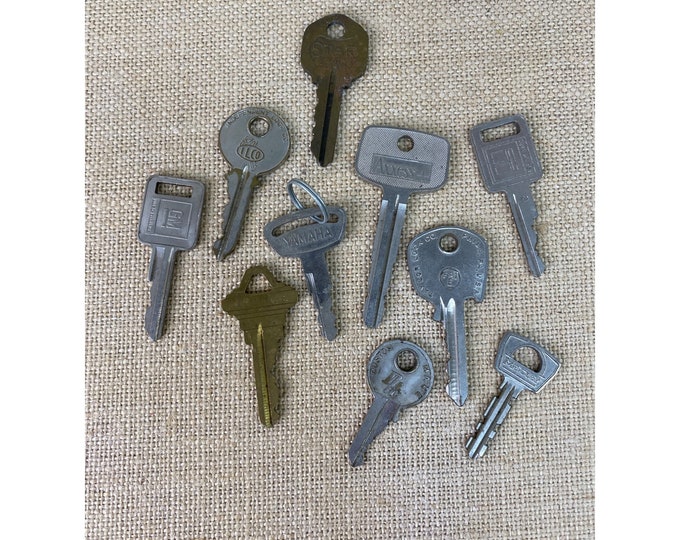 Vintage Keys Set of 12 Antique Craft Jewelry Art Supply - Etsy