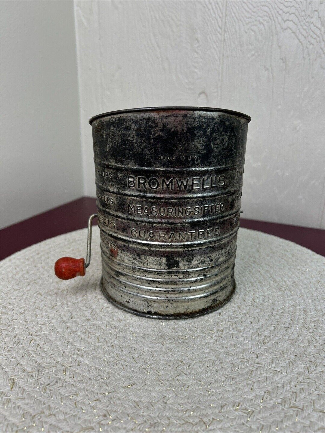 Bromwells 5 Cup Measuring Sifter Red Wooden Crank Handle Flour Sifter ...