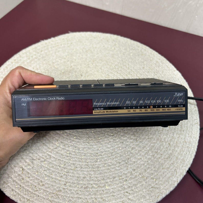 Vintage Pulser AM/FM Digital Clock Radio Model 44-2181-2 Tested/works ...