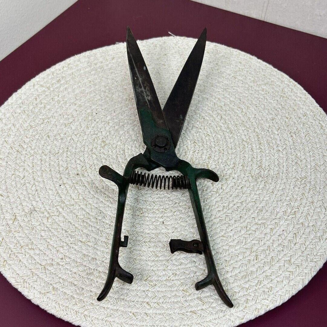 Vintage Wizard Hand Clippers Grass Trimmers Cast Iron 1950s - Etsy