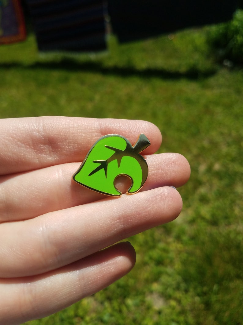 Animal Crossing Item Tanuki Leaf Tom Nook New Horizons Gold - Etsy