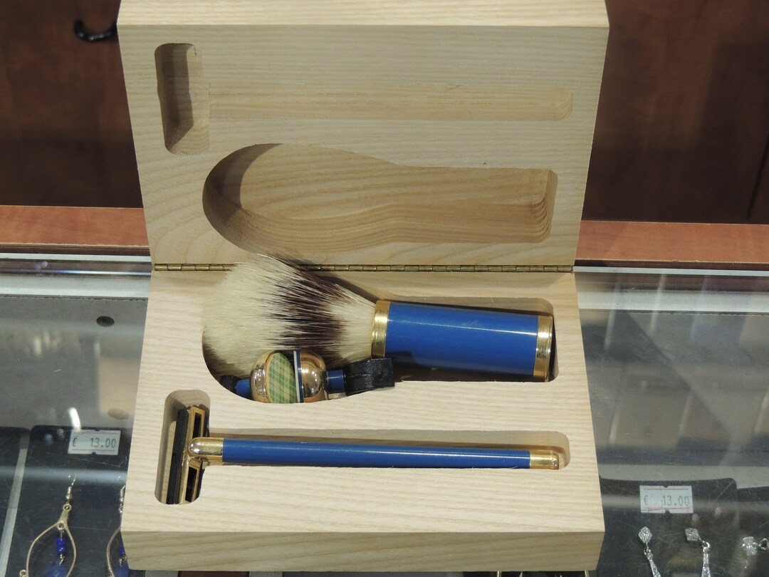 Shaving Set: Pure Badger Shaving Brush Razor Accessory Hooks Wooden Box ...