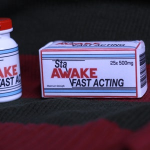Prop Replica Sta Awake Bottle & Box Freddy Krueger A Nightmare on Elm ...