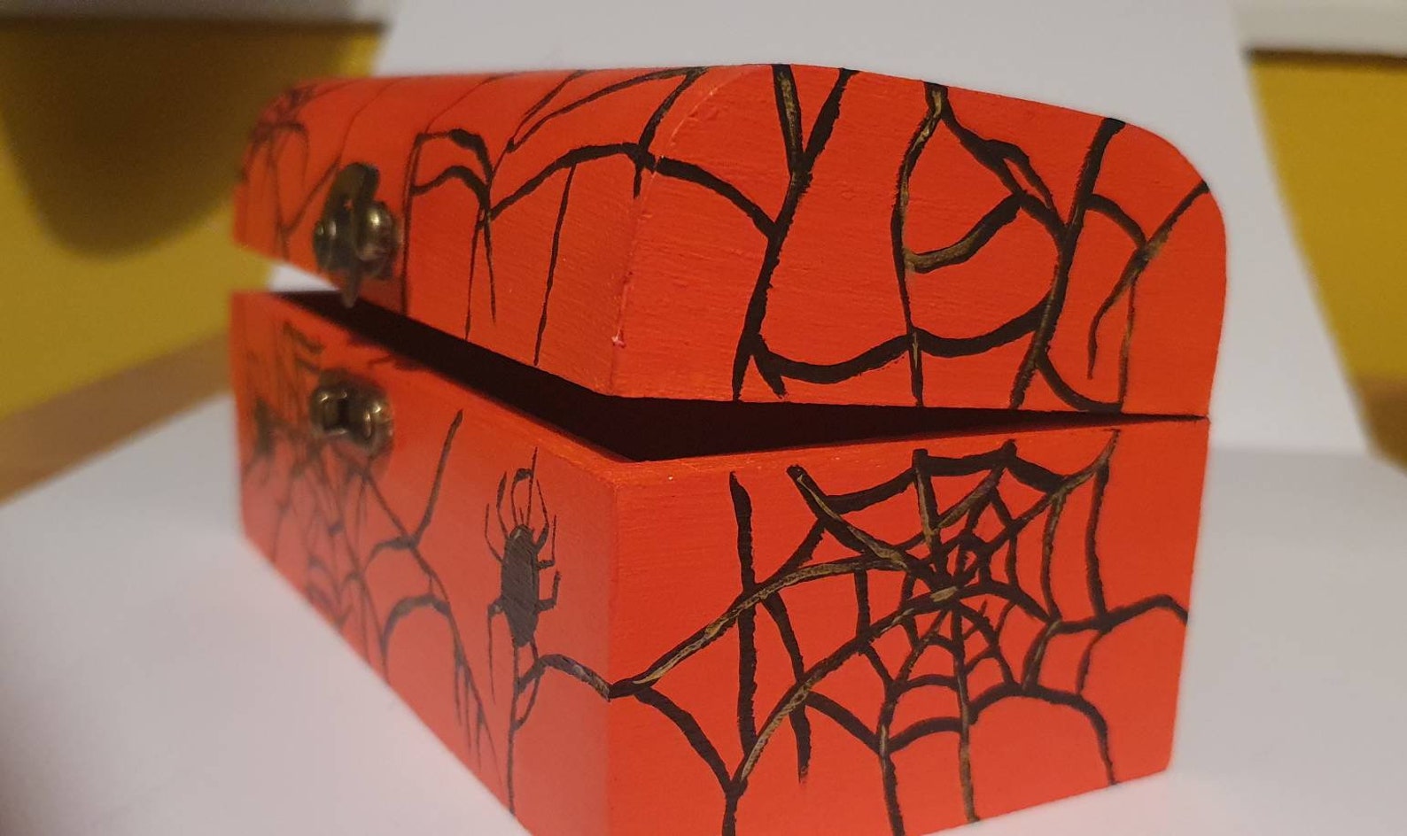 Handpainted Halloween Spiders Web Jewellery and Memory Trinket Box ...