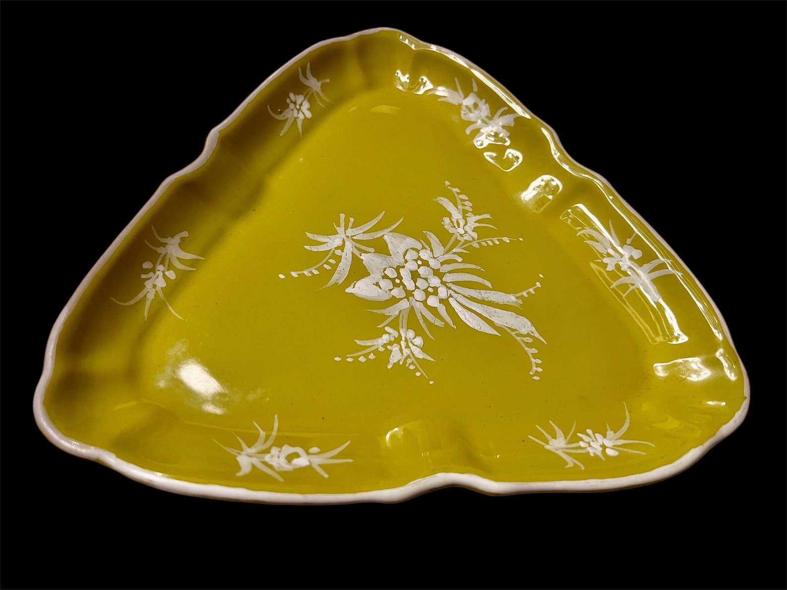 Unique Triangular Redware Plates Green Painted With White Floral ...
