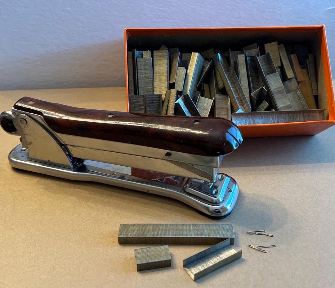 Ace Liner Stapler #502 ~ 2+ Pounds of Staples ~ Vintage Box for #402 ...