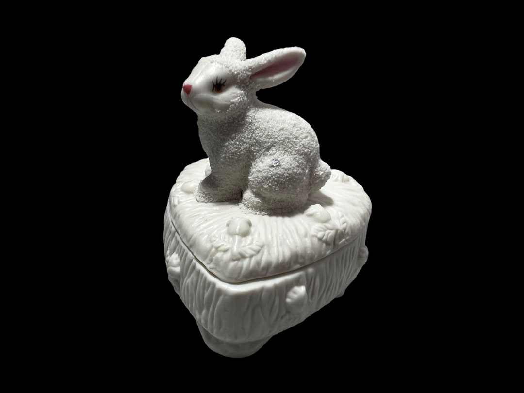Vintage Porcelain Bunny Rabbit Heart Shaped Jewelry-trinket Box - Etsy