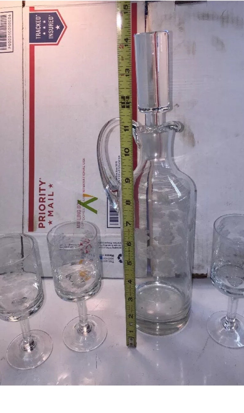 Vintage Romanian Crystal Decanter With Matching Cups - Etsy