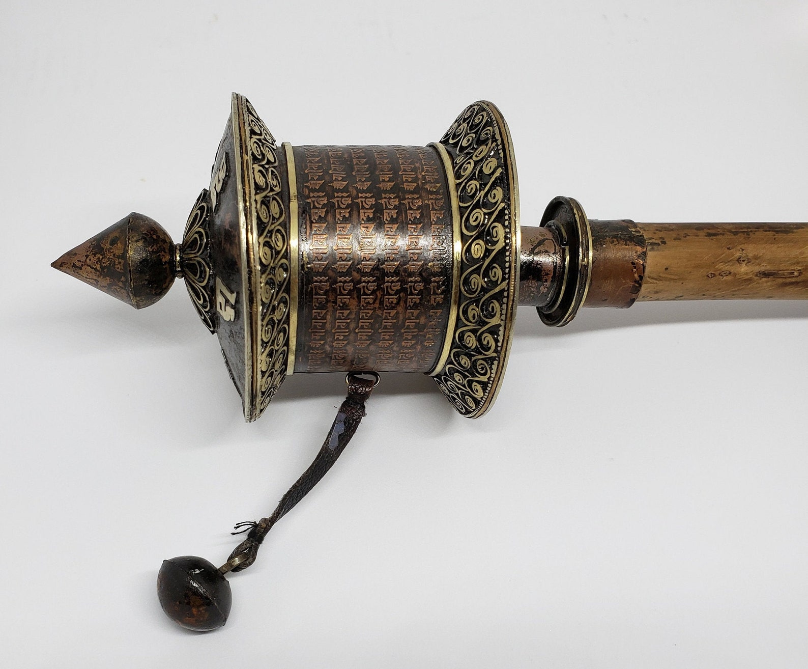 Tibetan Buddhist Handcrafted Hand Spinning Prayer Wheel Handheld ...