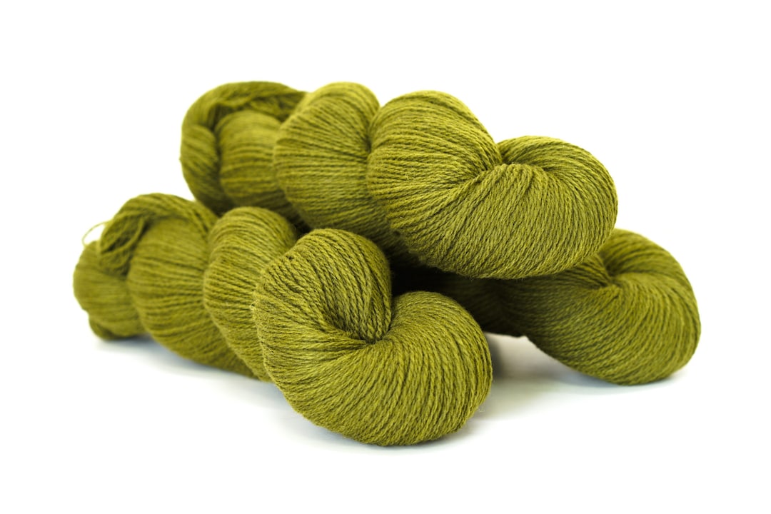 Moss Green Soft Merino Wool Yarn - 440m/100g - for Hand or Machine ...