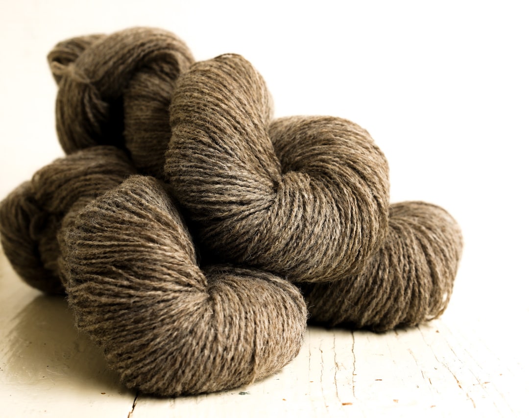 Grey-brown Undyed New Zealand Fingering Wool - 100g./3,50 Oz. - Hand ...