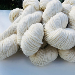 White Weaving Wool Threads - 100 G. Yarn for Dyeing - Lithuania Wool ...