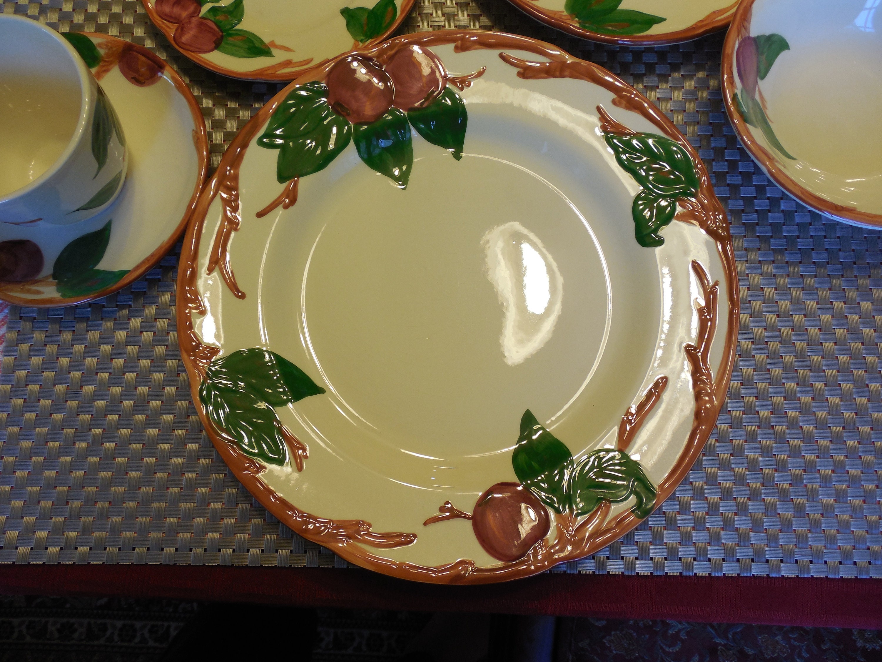 Vintage Franciscan Apple Pattern Earthenware Dinnerware 6 Piece Setting ...