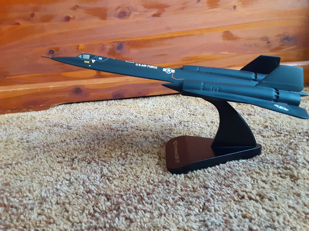 Lockheed SR-71 1/72 Scale Model - Etsy