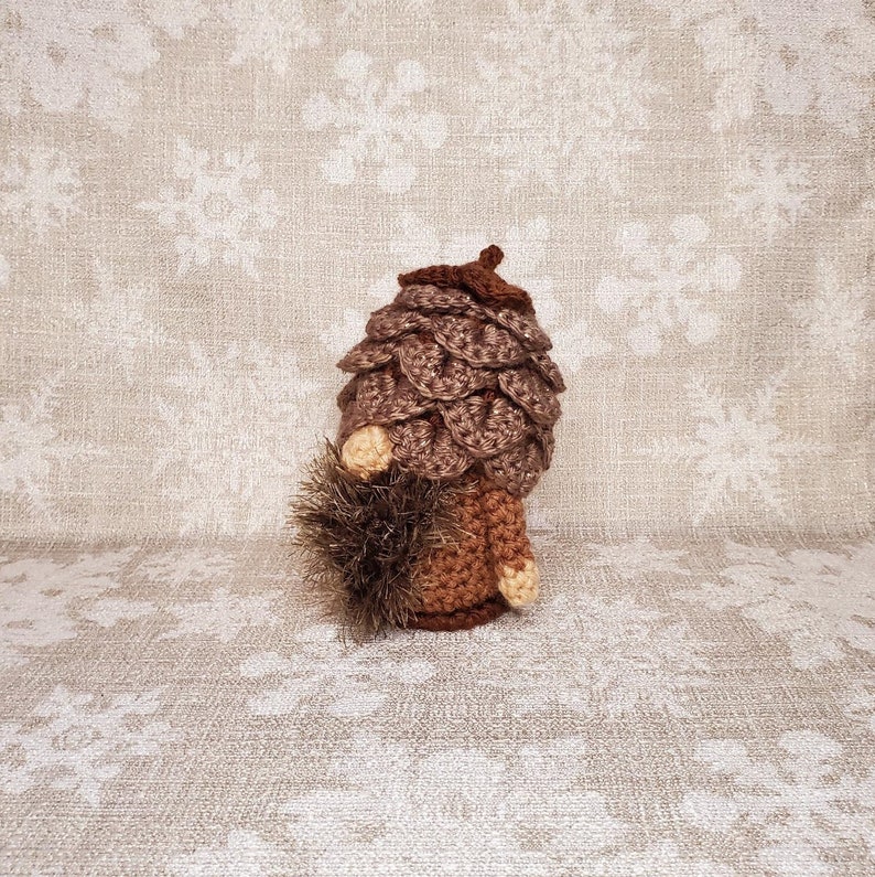 Mini Pinecone Gnome Crochet Pattern - Etsy