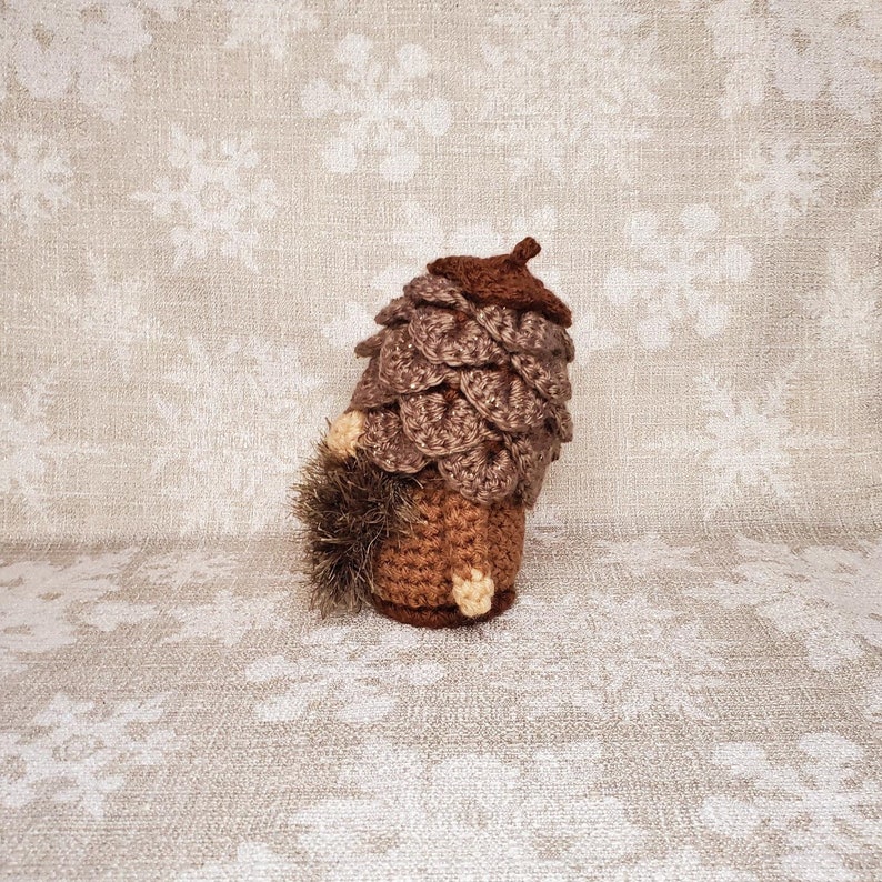 Mini Pinecone Gnome Crochet Pattern - Etsy
