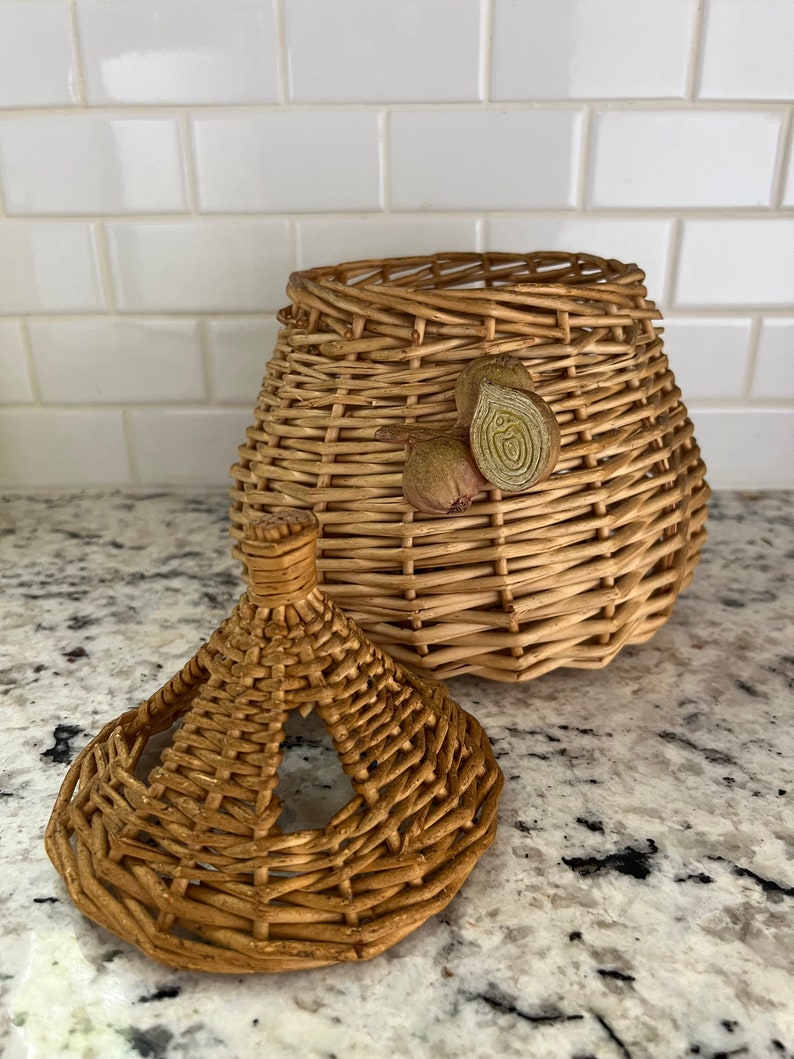 Rare Vintage Garlic Keeper Antique Woven Wicker Garlic and Onion Basket ...