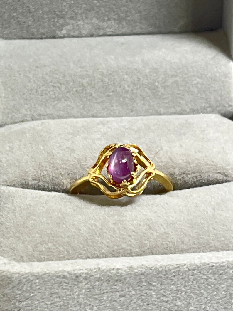 Vintage Solid Gold Violet Color Genuine Star Sapphire Ladies Ring Size ...