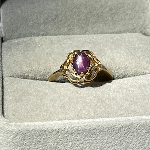 Vintage Solid Gold Violet Color Genuine Star Sapphire Ladies Ring Size ...