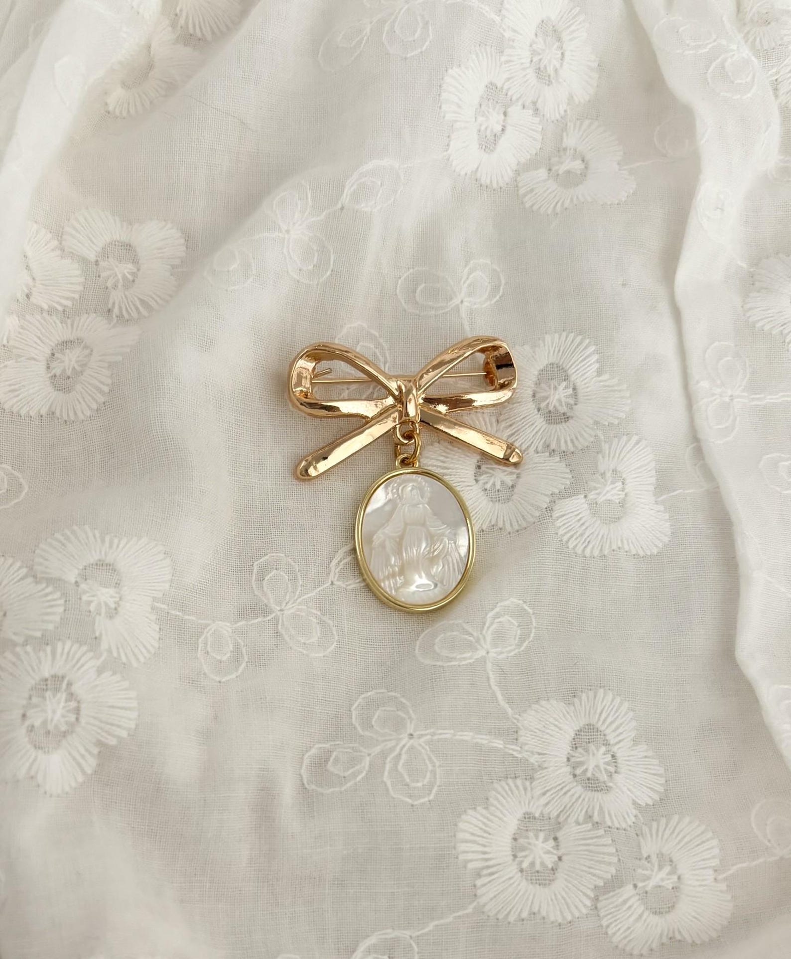 Catholic Baptism Gift - Virgin Mary Pendant Brooch Keepsake - Etsy